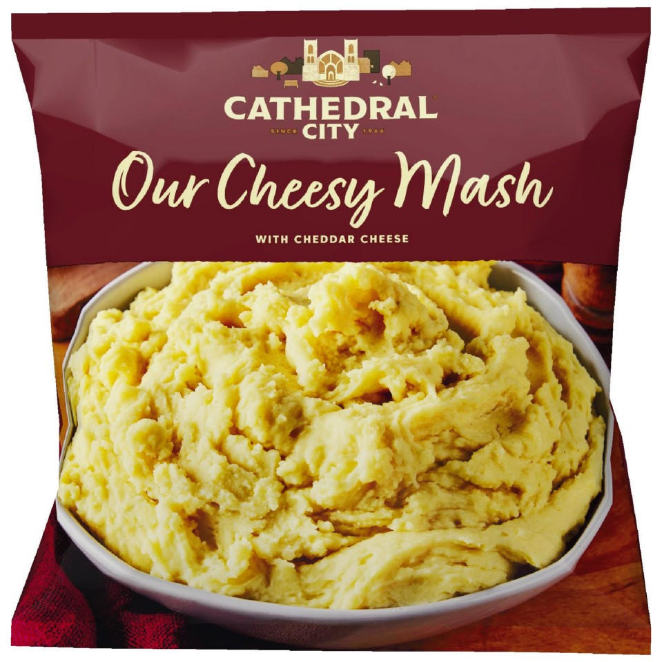 Cathedral City Extra Mature Cheddar Cheesy Mash 800g | Potatoes ...