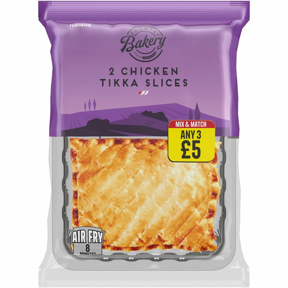 Iceland 2 Chicken Tikka Slices | Slices & Pasties | Iceland Foods