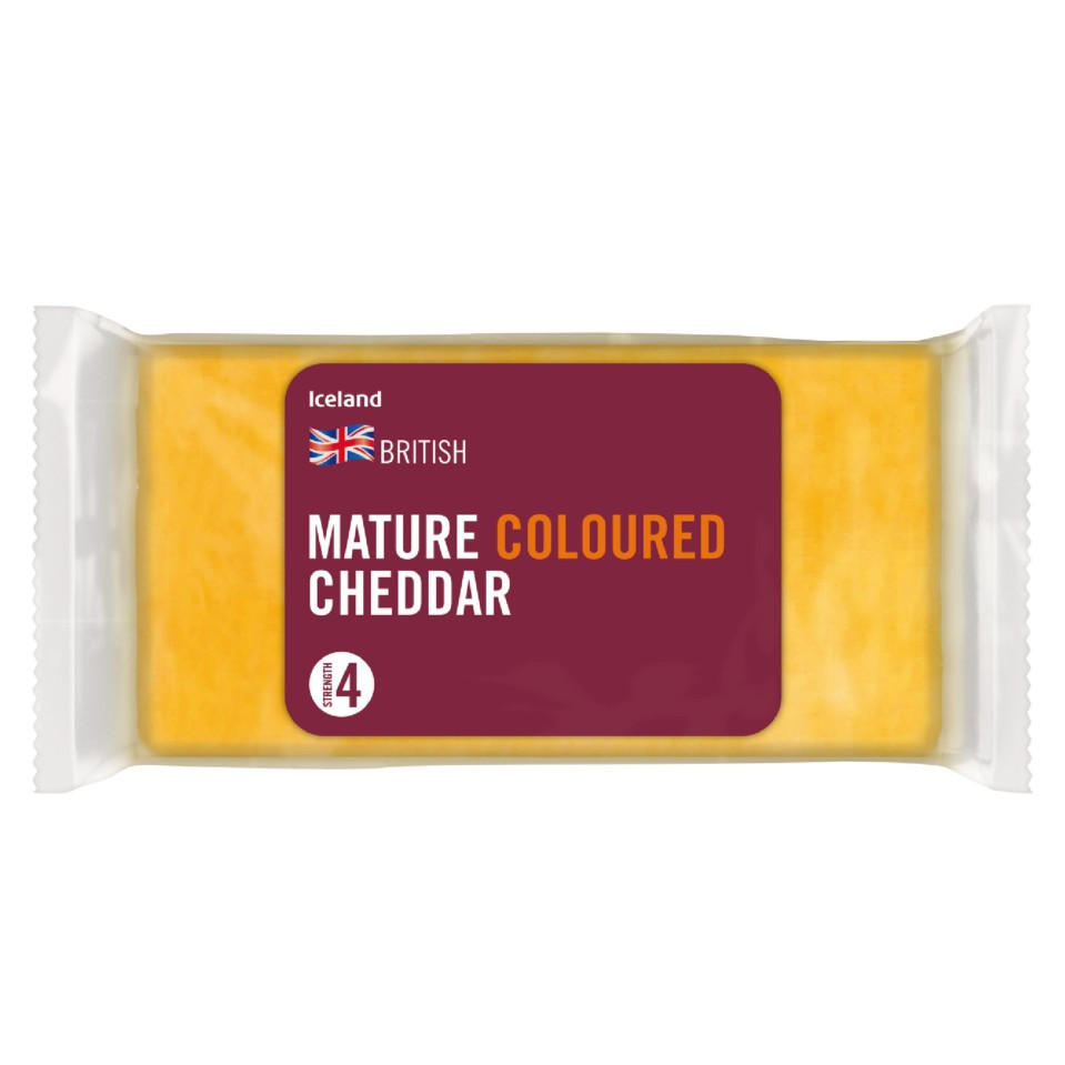 Iceland British Mature Coloured Cheddar 830g | Cheddar Cheese | Iceland ...