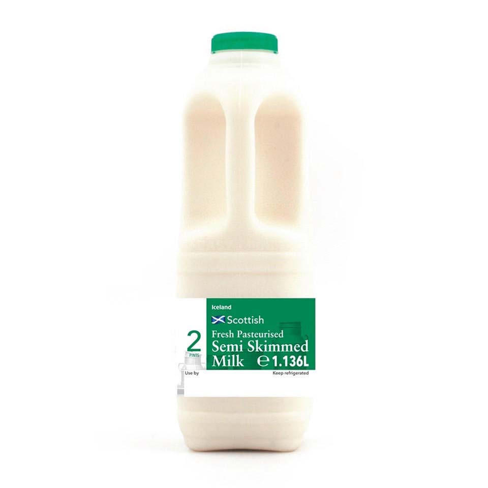 Iceland Scottish Fresh Pasteurised Semi Skimmed Milk 2 Pints | Milk ...